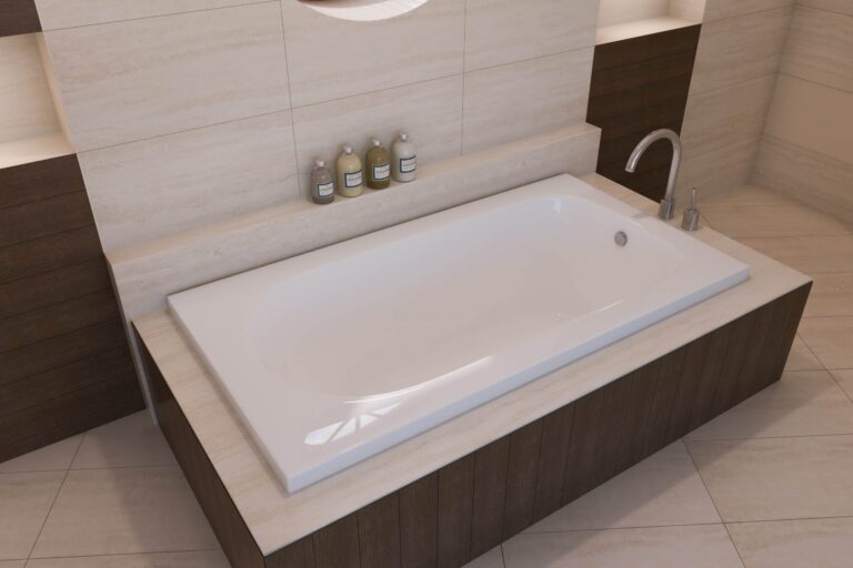 Austin™ Skirted Bath | Mirolin