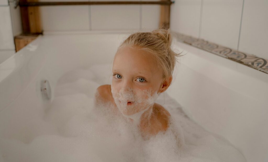 A Parent’s Guide to an Easy Back-to-School Bathtime Routine | Mirolin